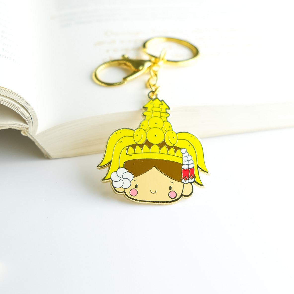 Porte-clef Tête Apsara Jaune par Little Apsara – Evaan Market